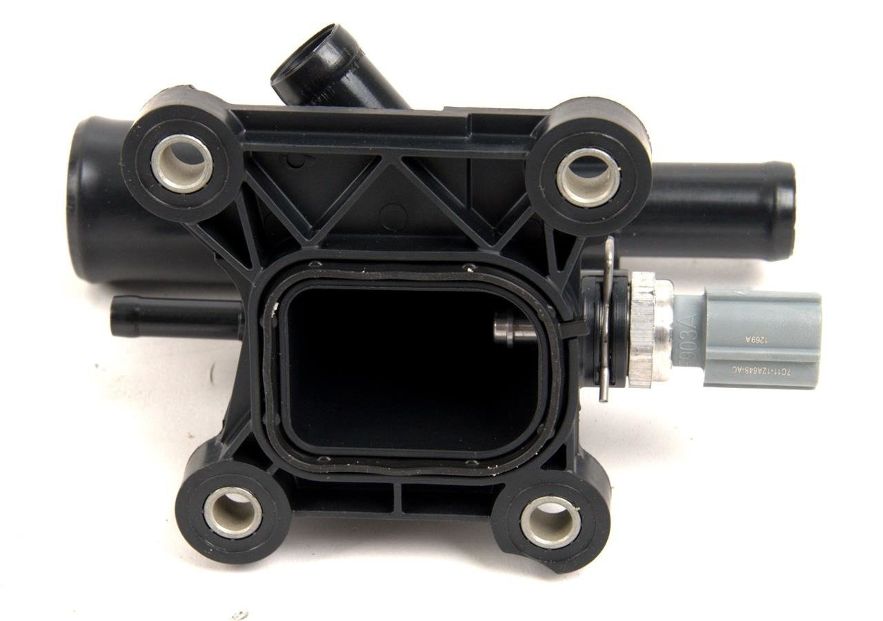 ZŁĄCZE WYLOTOWE WODY 2,0 16V DOHC FOCUS ECOSPORT _ 5352099 _ CM5E-8K556 ...