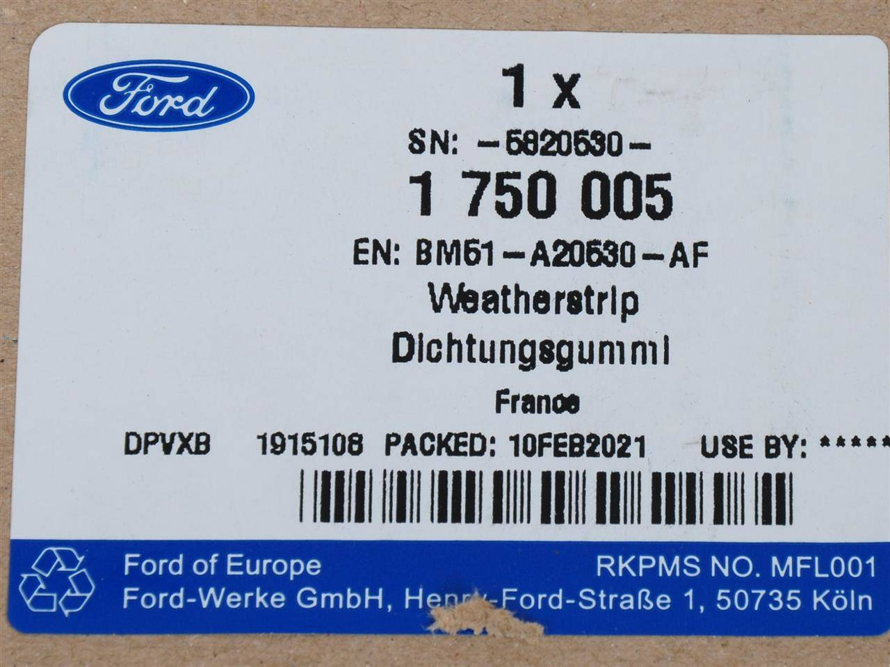 USZCZELKA OŚCIEŻNICY DRZWI PRZÓD P/L FOCUS 11- 14- _ 1750005 _ BM51 ...