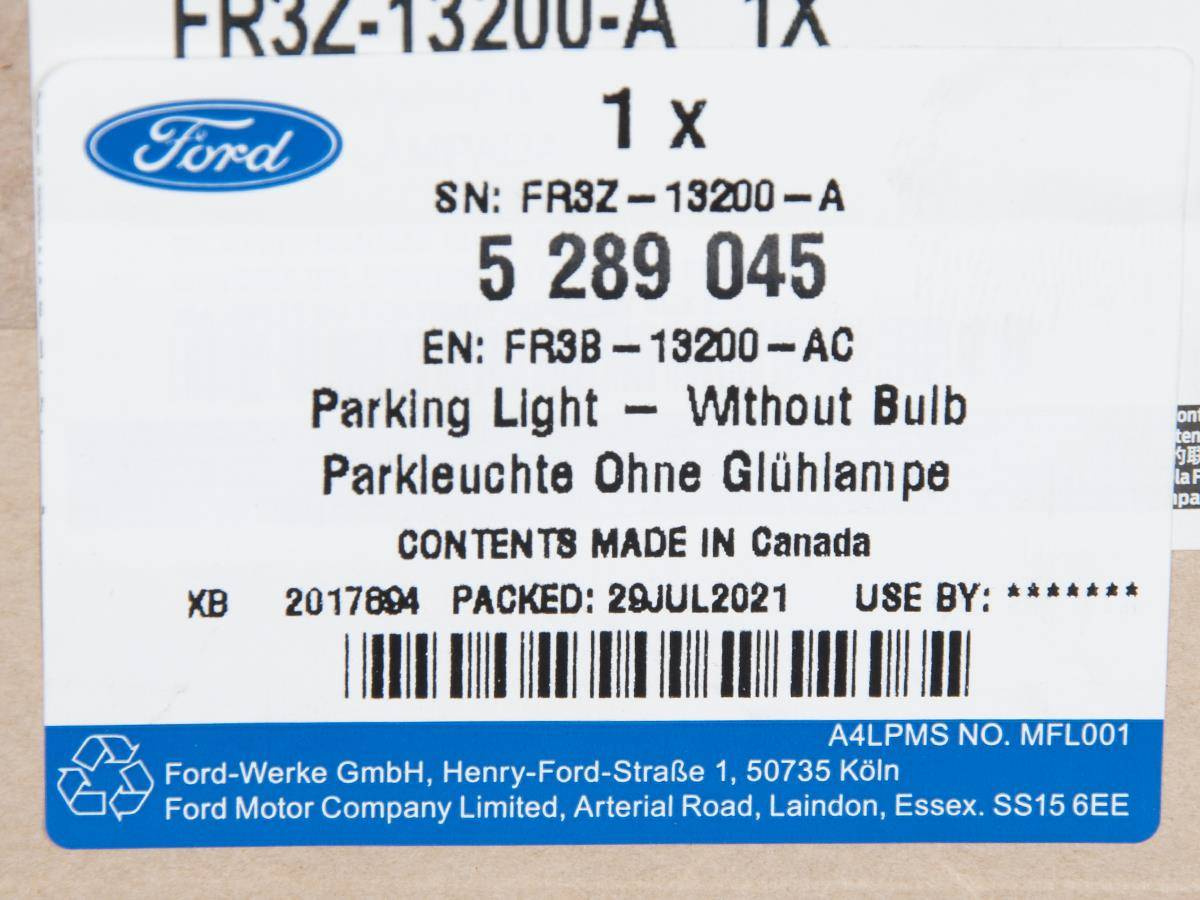 KIERUNKOWSKAZ I POSTOJÓWKA PRAWA MUSTANG 2015-17_ 5289045 _ FR3B-13200 ...