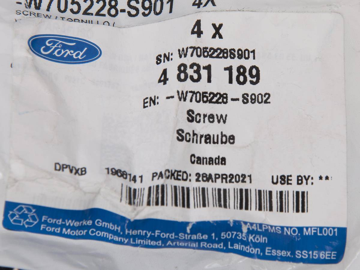 ŚRUBA M4.8X1.59X19 HALOGENU KUGA 12- 16- 20- _ 4831189 _ W705228-S902 ...