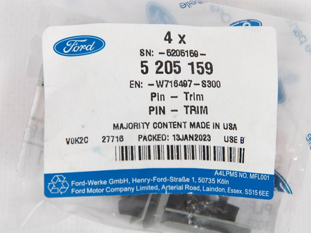 SPINKA ŚLIZGU ŚRODKOWEGO ZDERZAKA TYŁ MUSTANG KUGA _ 5205159 _ W716497 ...